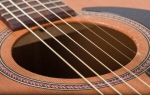 O que é: Koto (instrumento tradicional japonês semelhante ao violão ...